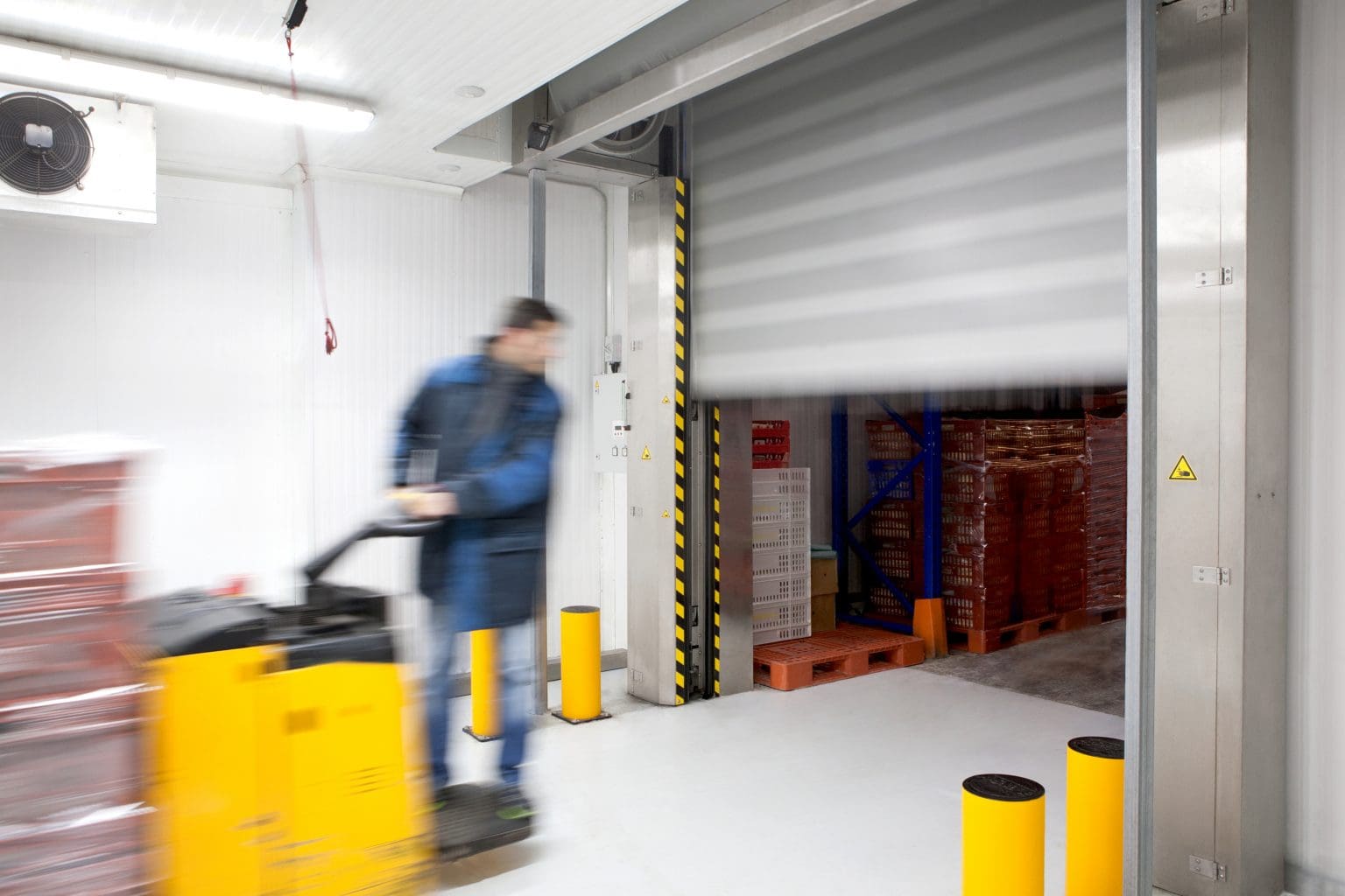 Refrigerated Courier Service - UK Delivery | Run It Cool